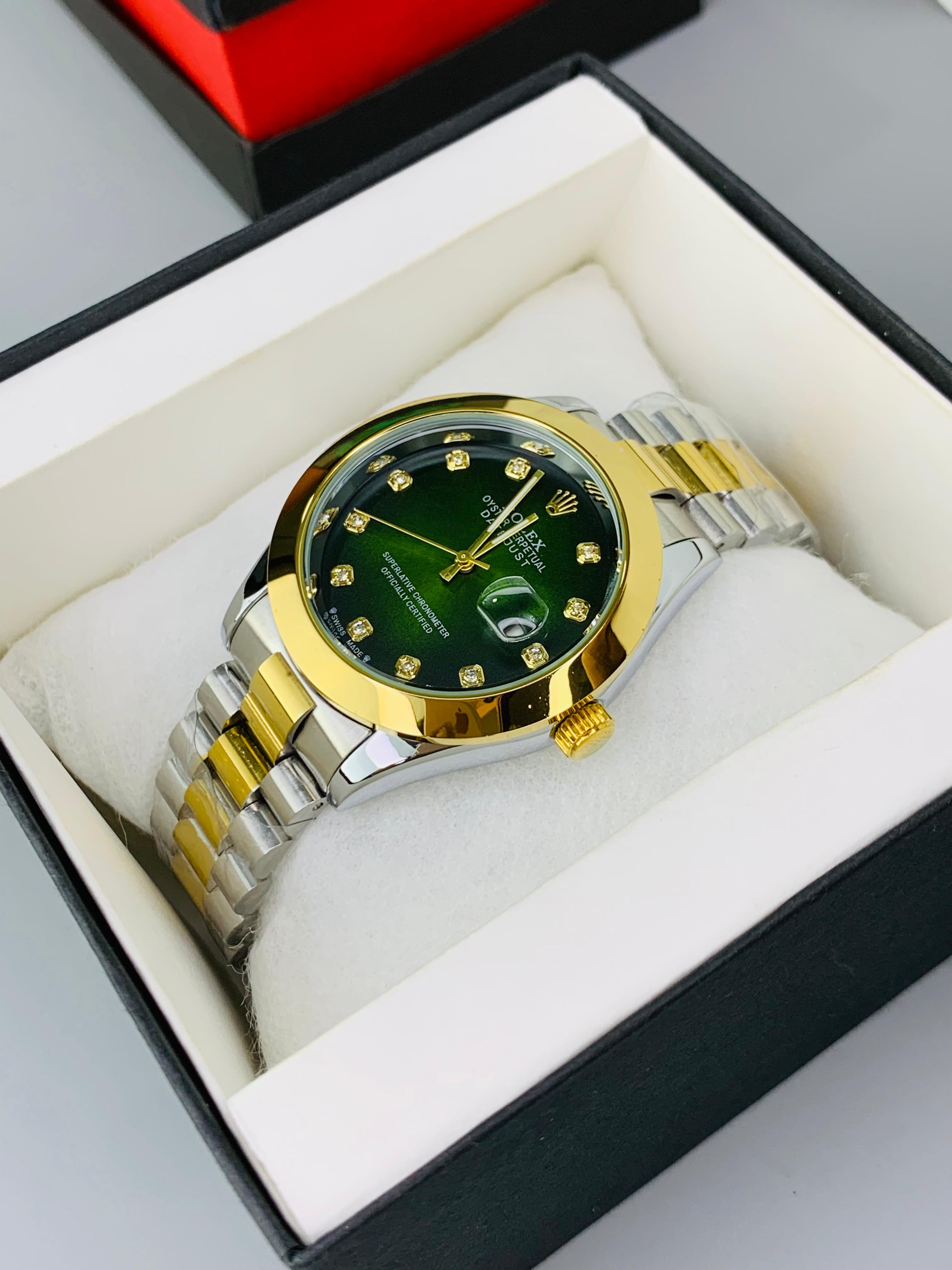 Tow Tone Green Stone Model with Date Function – Umar Watch